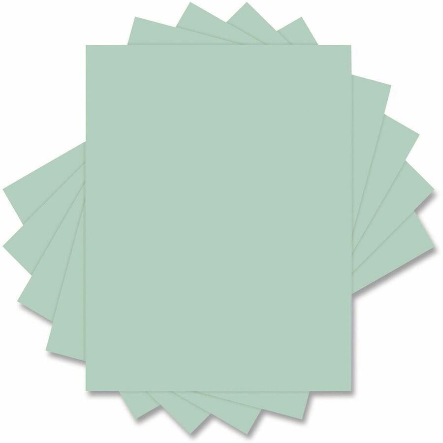 Universal Deluxe Colored Paper, 20 lb Bond Weight, 8.5 x 11, Green, 500 ...
